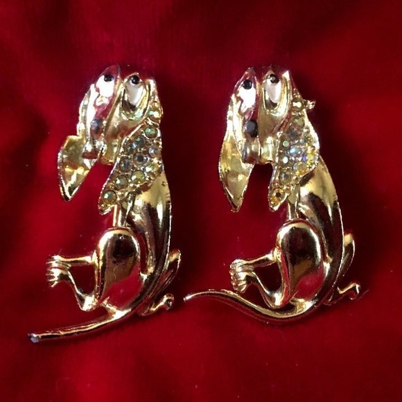 Dachshund | Jewelry | 2 Vintage Doxie Dogs Pins Retro Sweater Set Gold ...